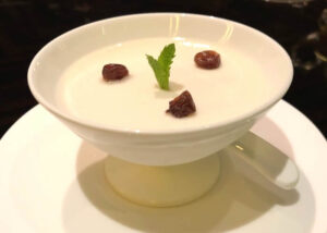 18 Comidas Típicas de Dubai Para Provar Antes de Morrer!